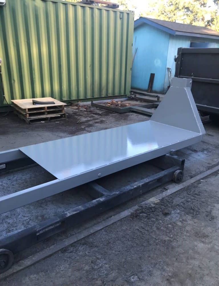 Hooklift Under-structure - SCS Manufacturing Inc.